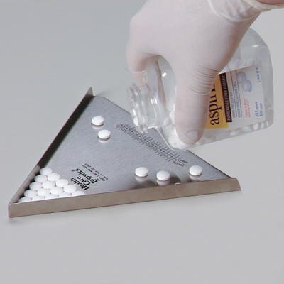 Triangular Tablet Counter | Distinctive Medical